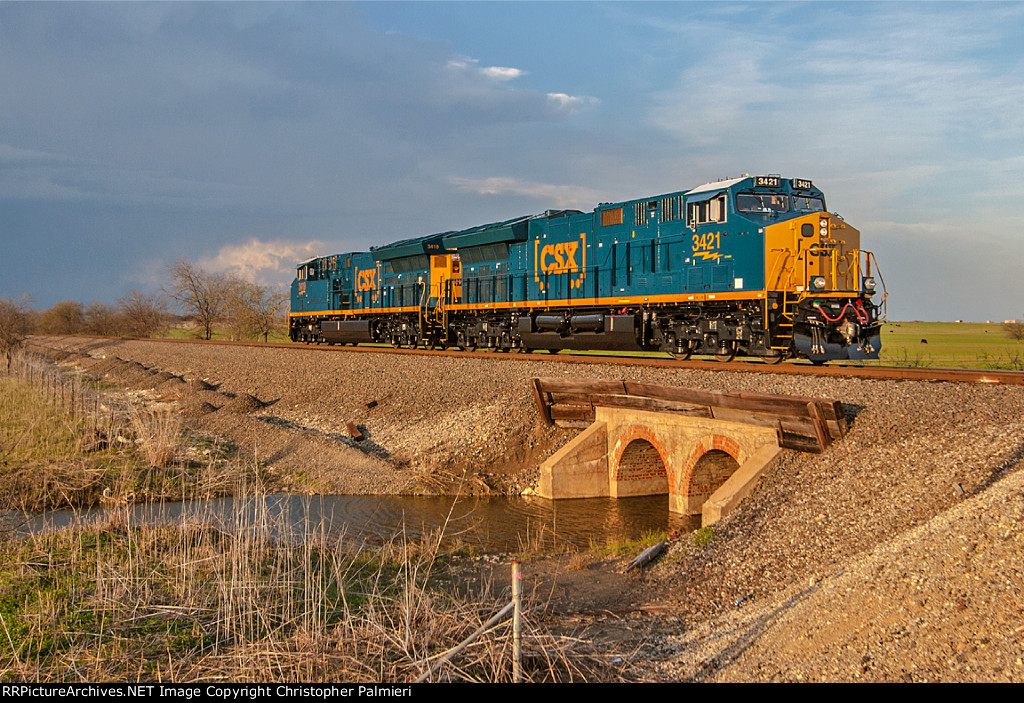 CSXT 3421 and 3419